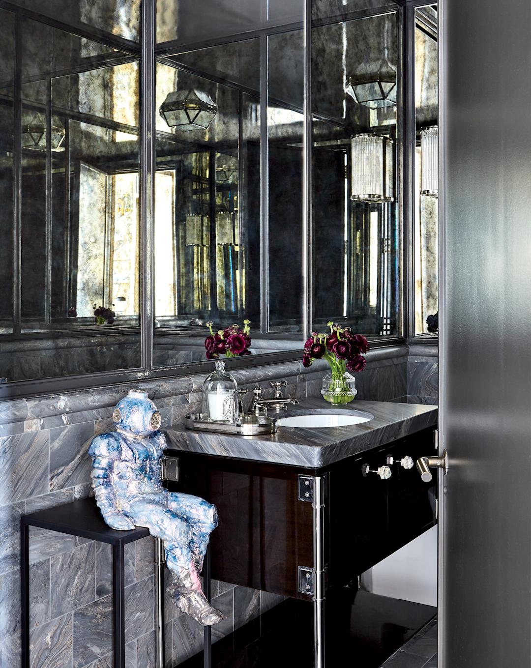 A Sophisticated Manhattan Home Embraces Its Sweeping Vistas | Luxe ...