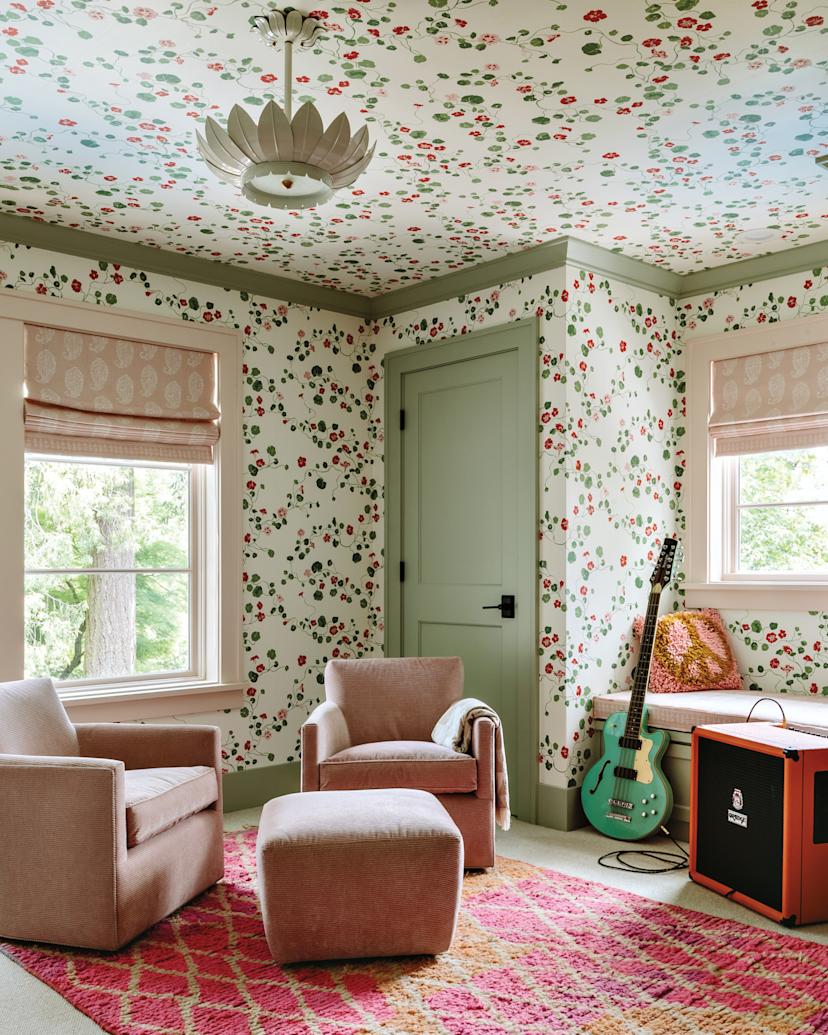 Explore An Oregon Home With Warm + Welcoming Interiors | LUXE Interiors ...