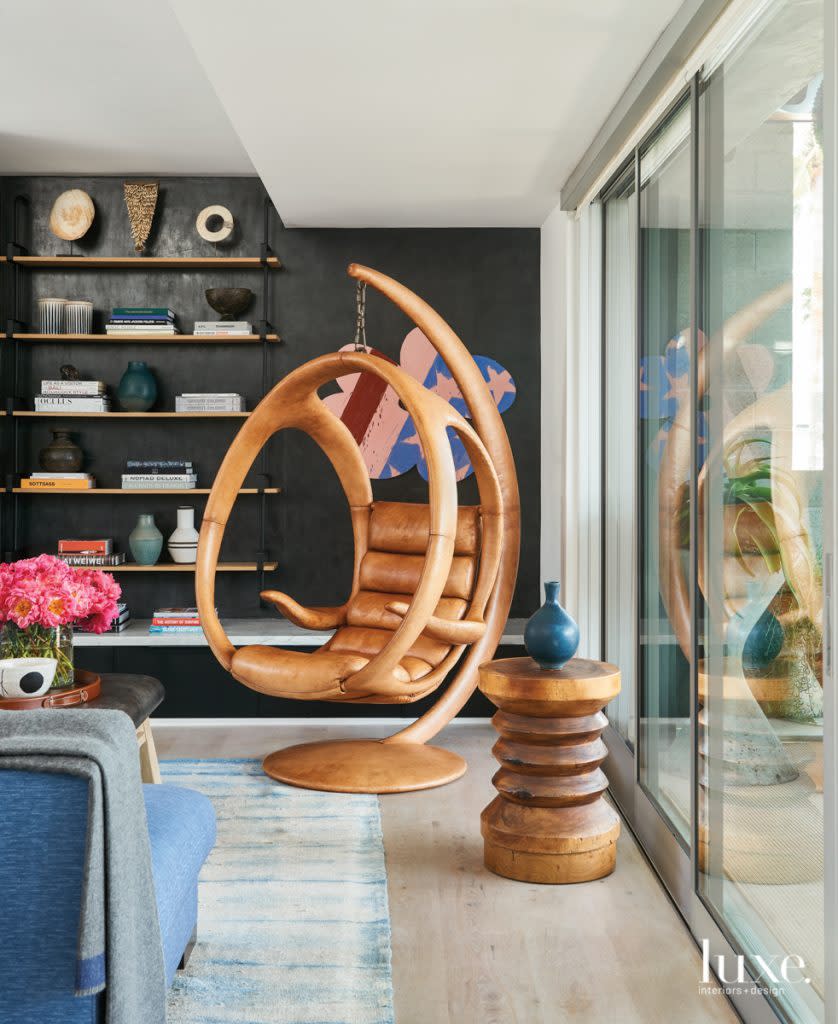 Martyn Lawrence Bullard Crafts A Chic Venice Bachelor Pad | Luxe ...