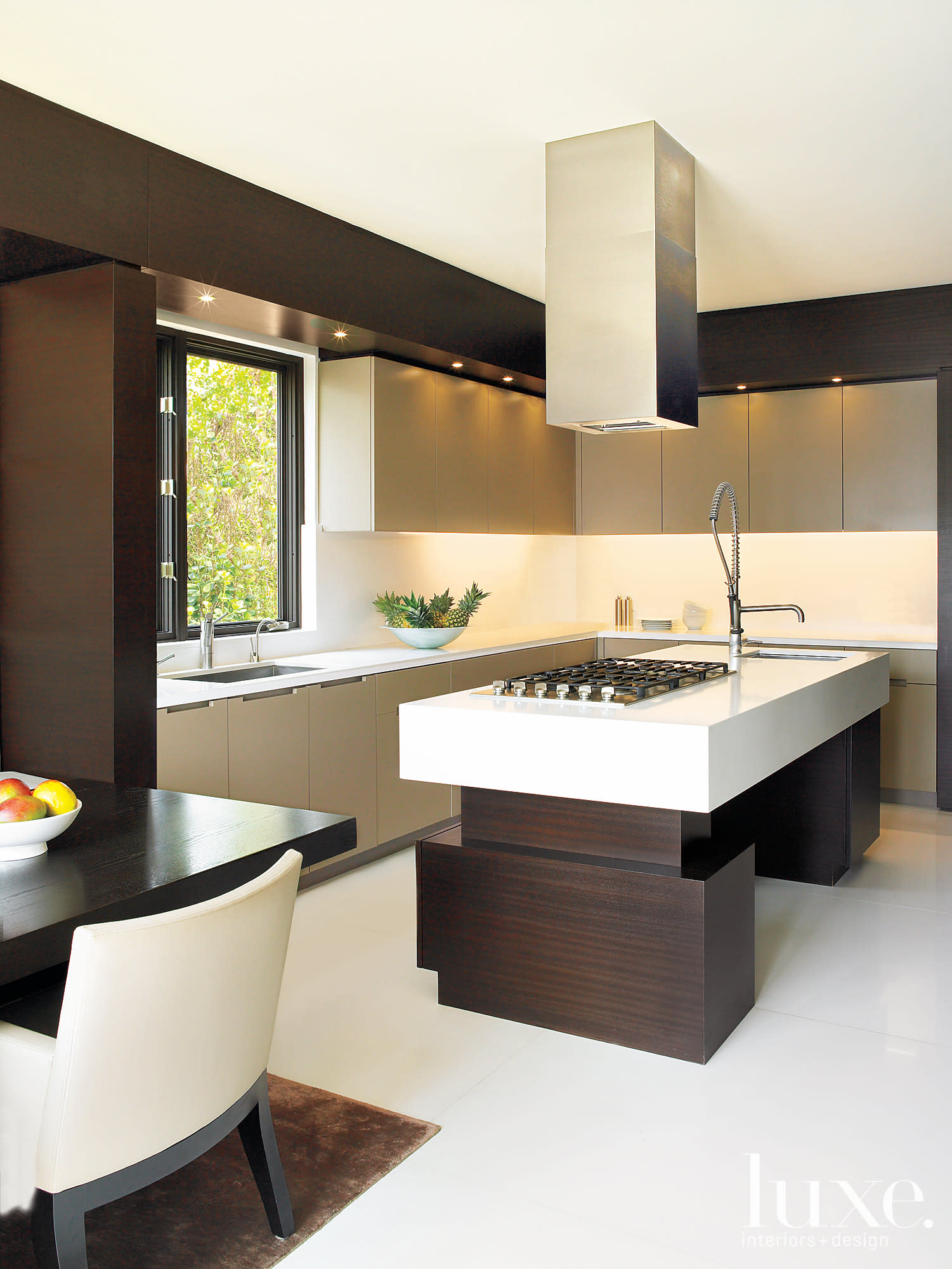 A Grand Mediterranean-Style Miami Beach Home | Luxe Interiors + Design