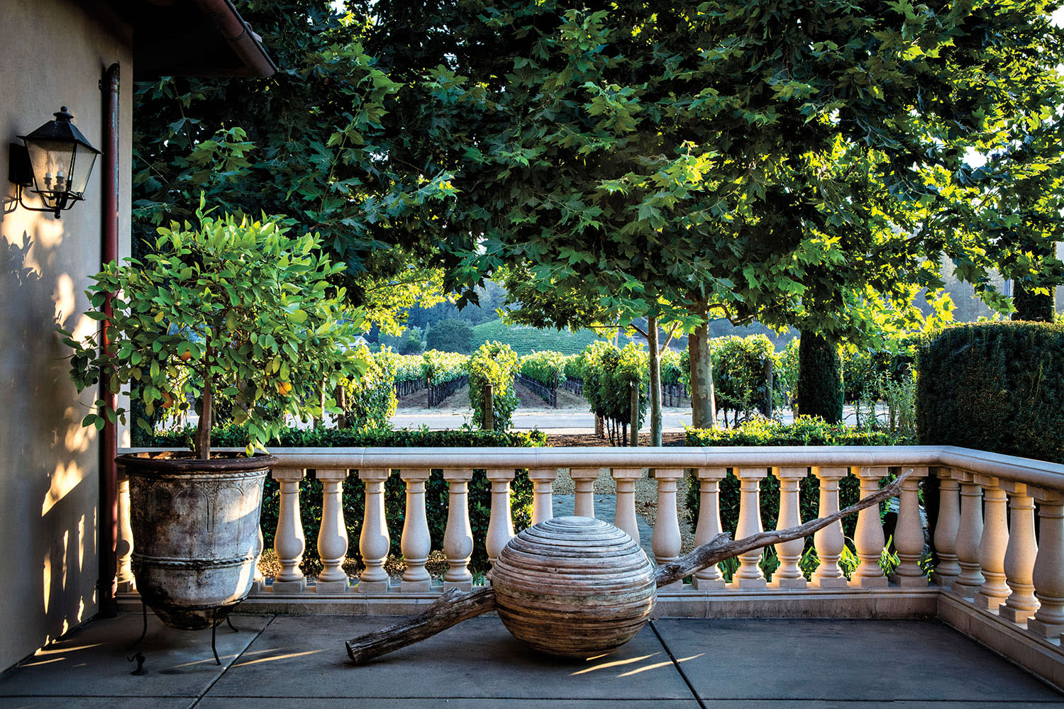 2 California Gardens And Their Modernist And Mediterranean Roots | LUXE ...