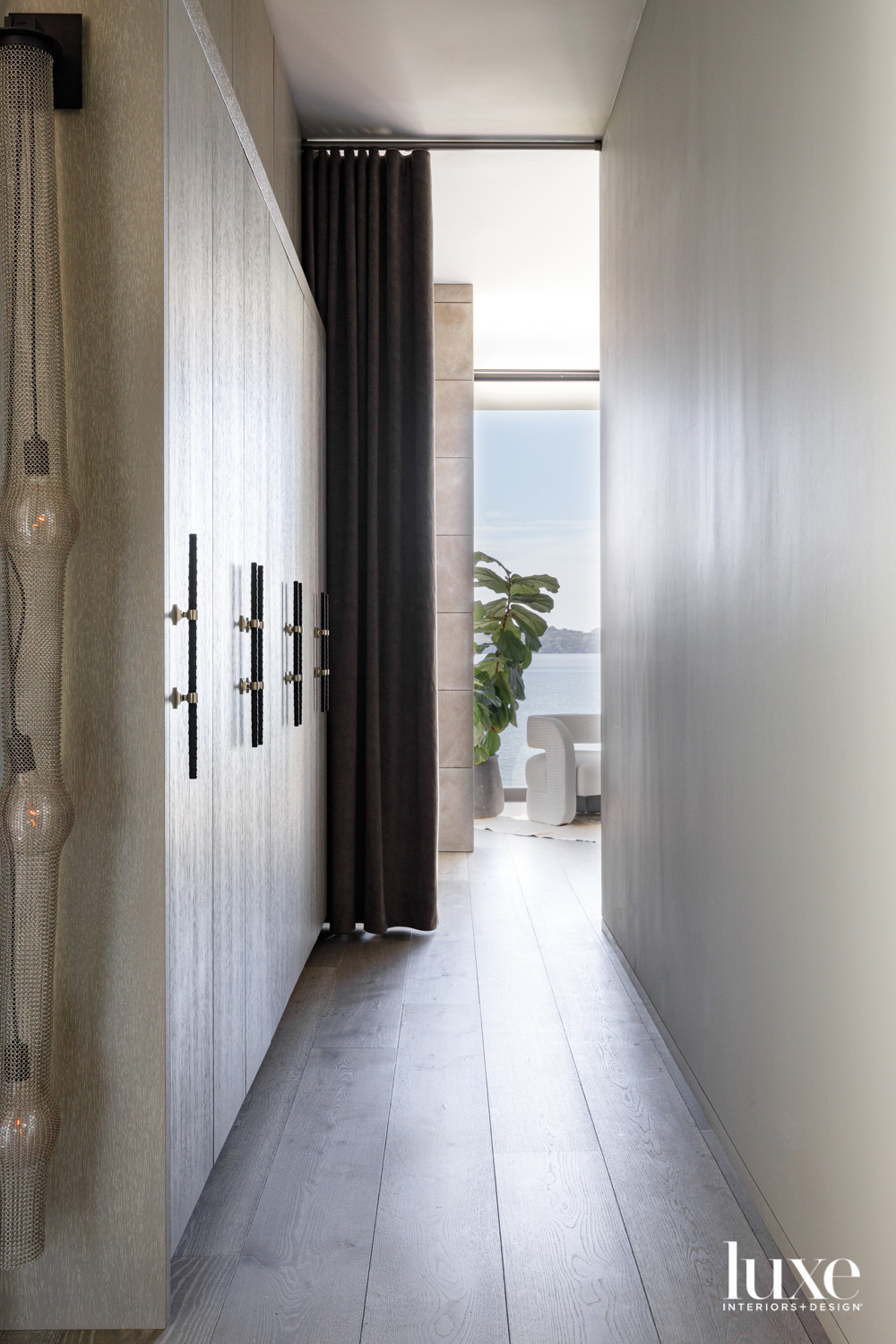 Organic Restraint Meets Sophistication In A Wisconsin Lake House | Luxe ...