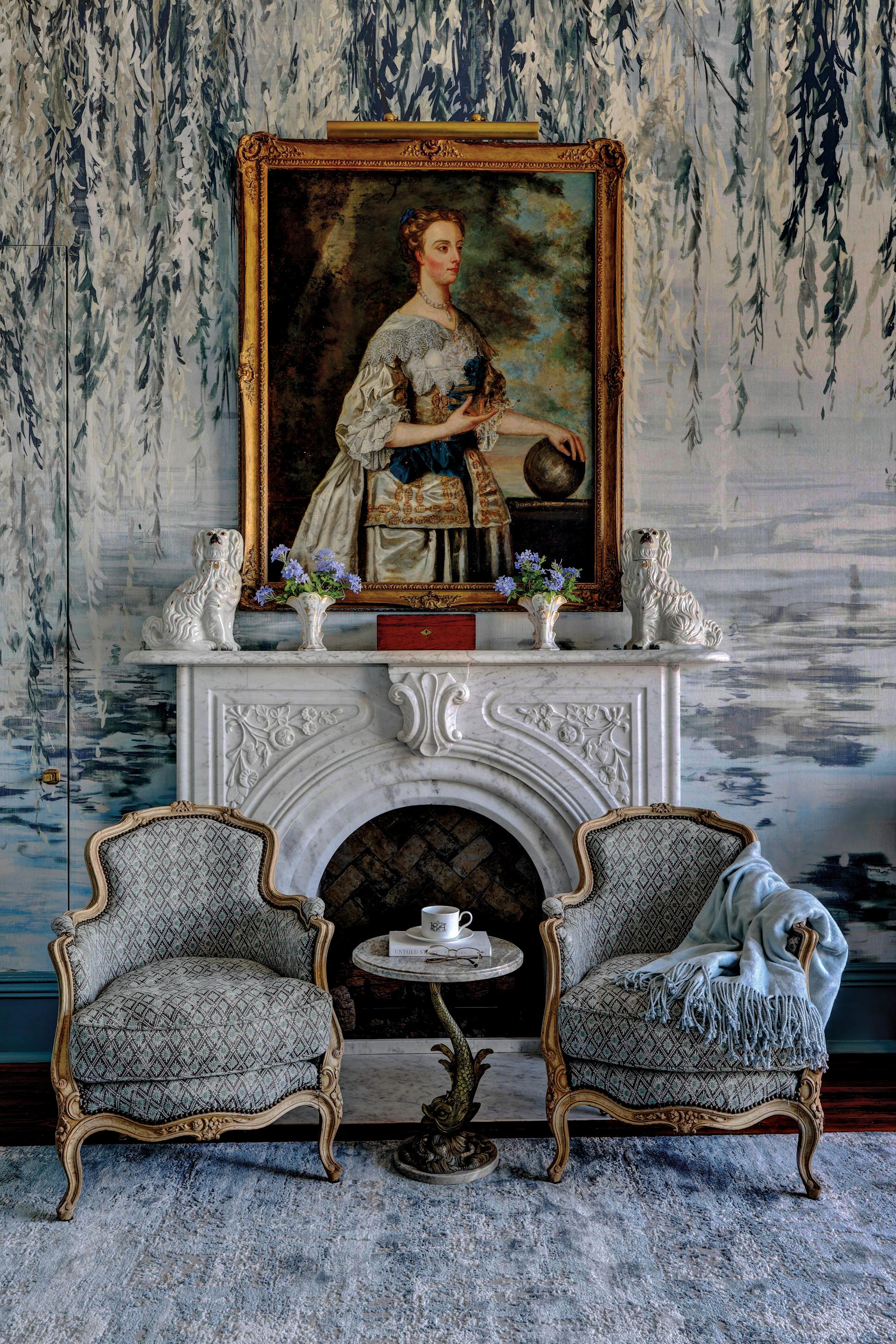 A Victorian Home In Houston Is Transformed Into A Luxury Inn | Luxe ...