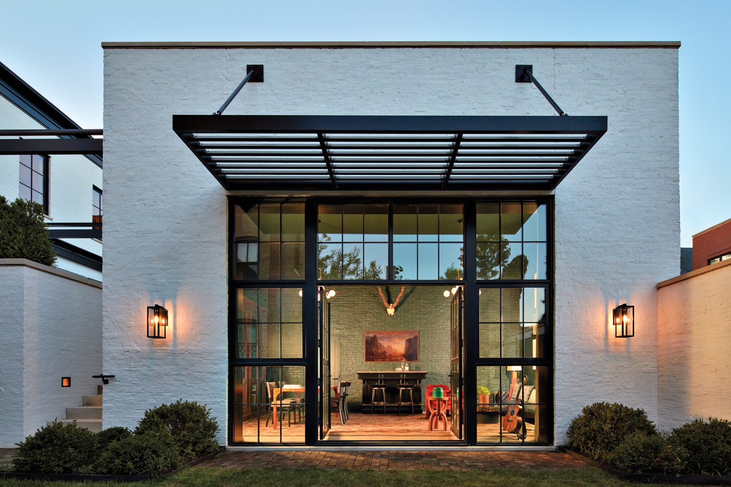 Fraser Construction | LUXE Interiors + Design