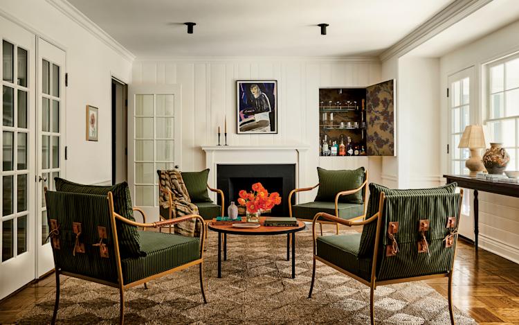 Old Meets New In This Los Angeles Colonial Revival | Luxe Interiors + Design