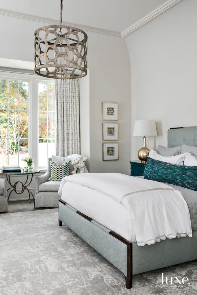 Classic Details Inspire A Modern-Day Georgia Home | Luxe Interiors + Design