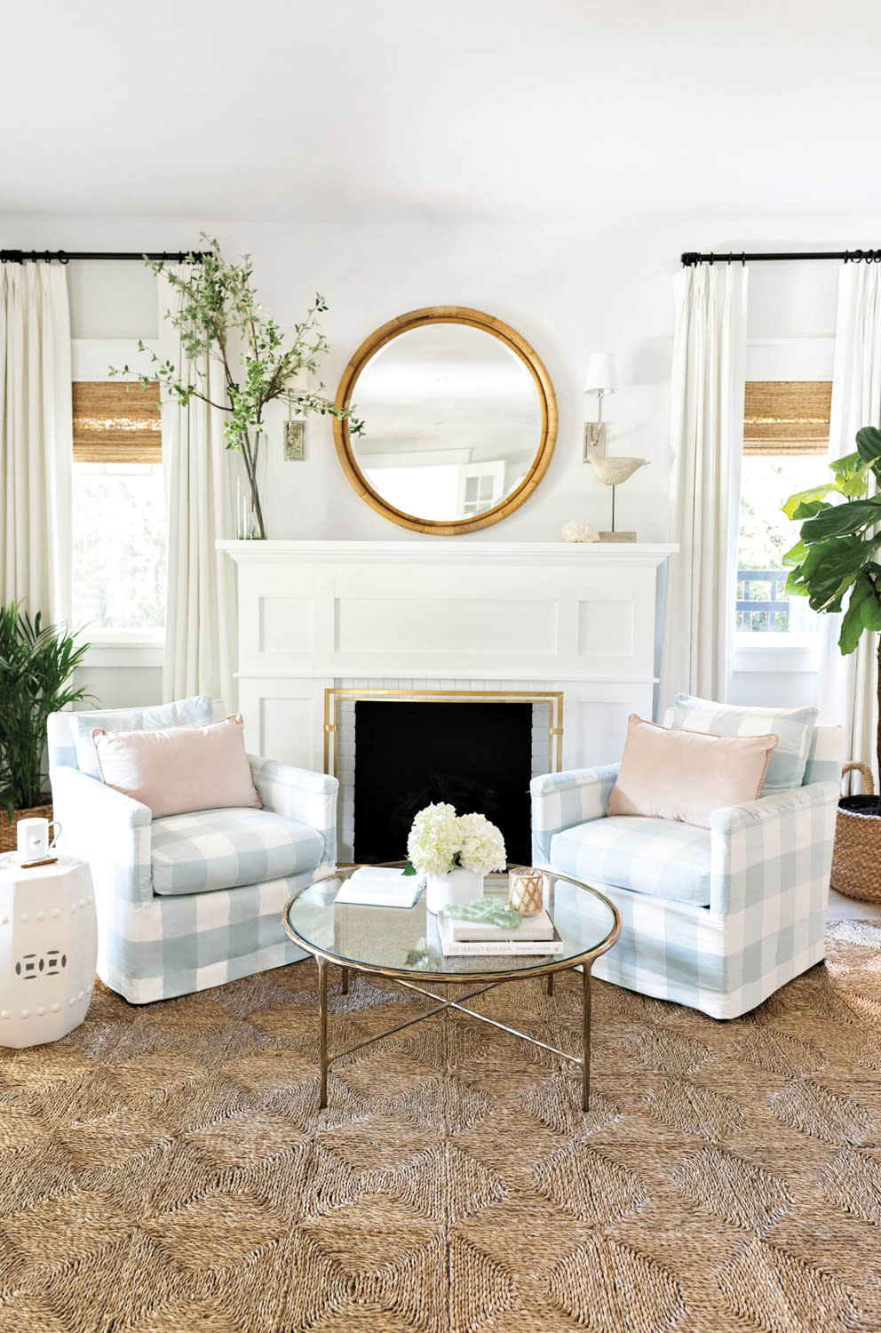 A Historic Naples Residence Is Refreshed With Accented Textures | Luxe ...