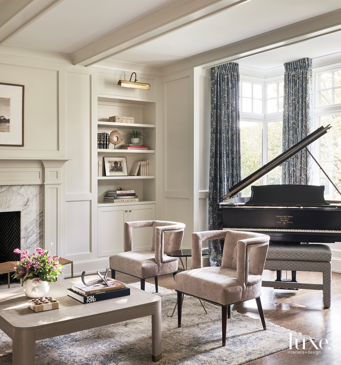 A Custom Build On A Verdant Site Greets A Chicago Family | Luxe ...