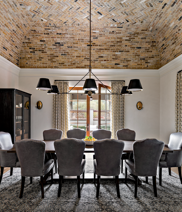 Old-World Style Makes This Family's Longtime Home Feel New Again | LUXE ...