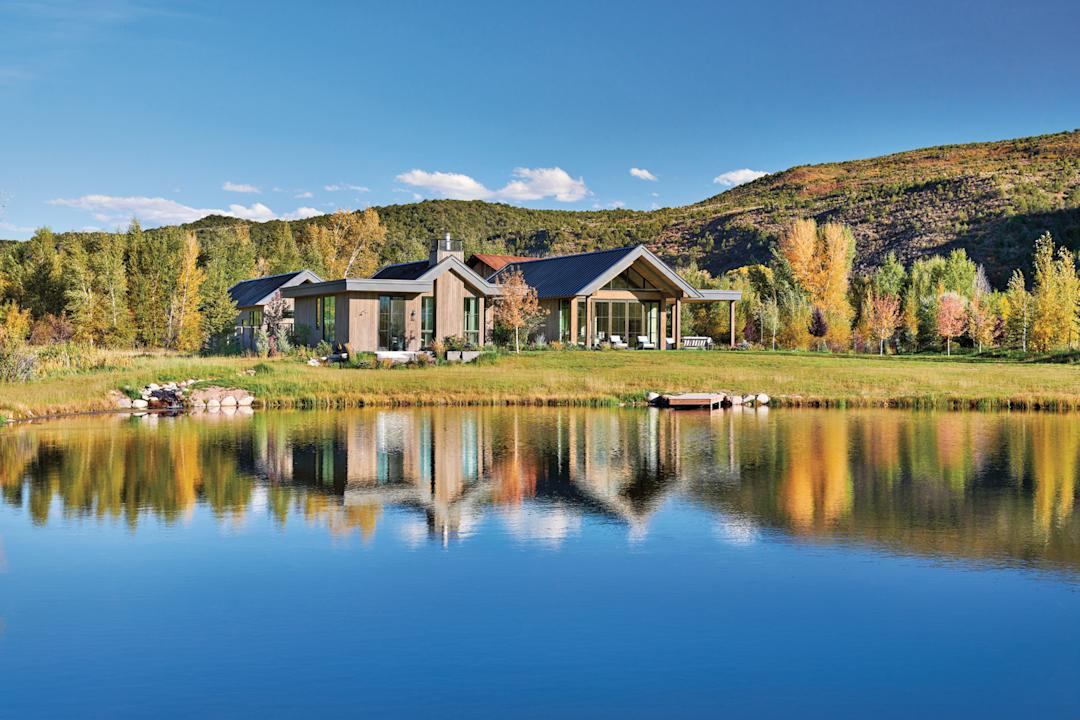 Escape To This Colorado Home Surrounded By Idyllic Mountains | Luxe ...