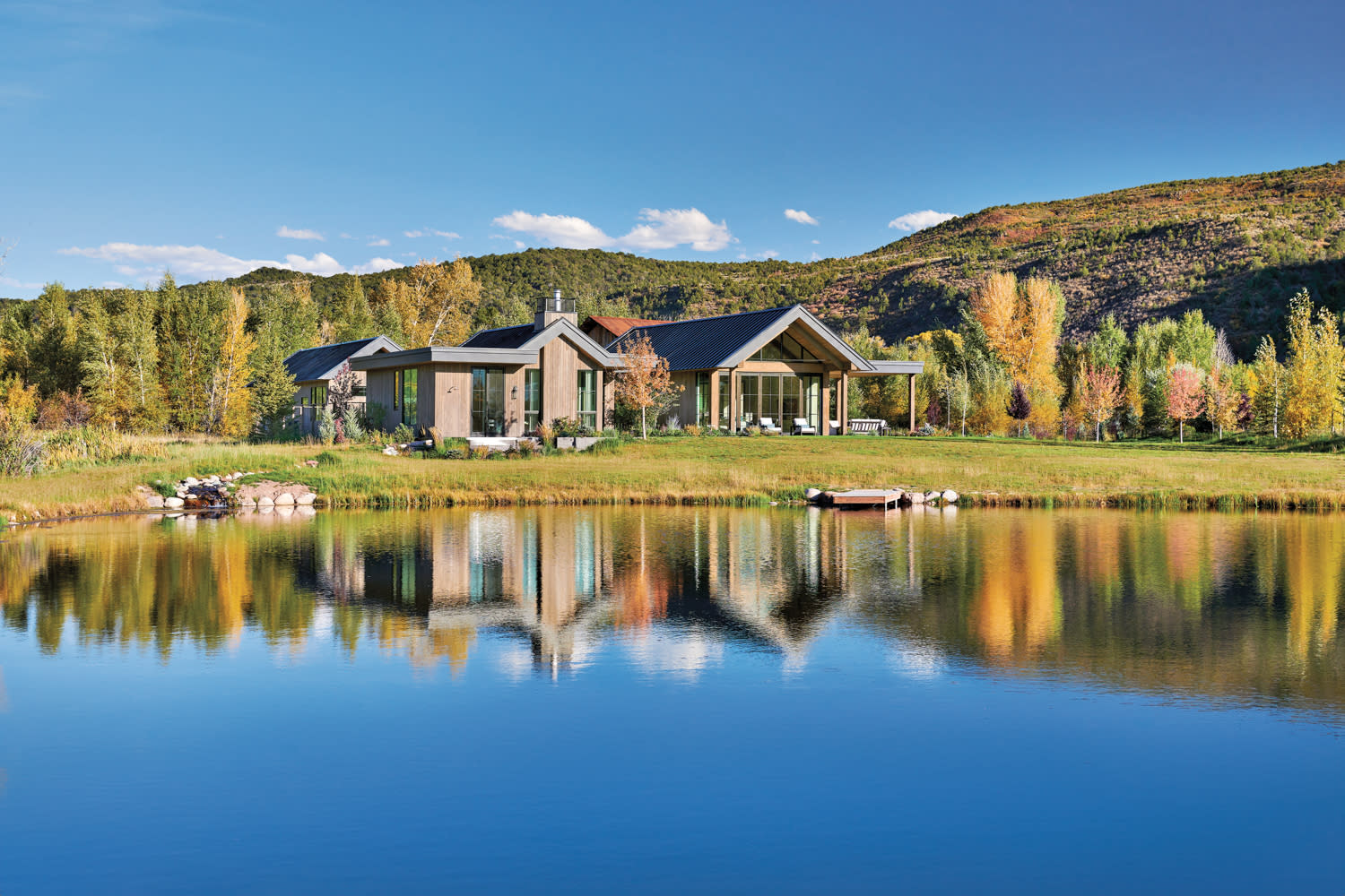 Escape To This Colorado Home Surrounded By Idyllic Mountains | Luxe ...