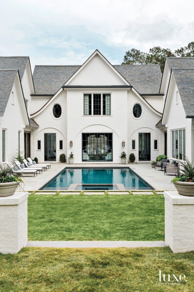 Classic Details Inspire A Modern-Day Georgia Home | Luxe Interiors + Design