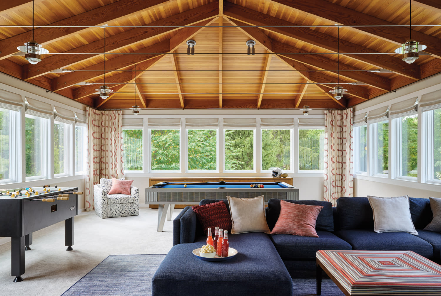 Behind This Historic Chicago Home Reimagined With Vibrant Art | Luxe ...