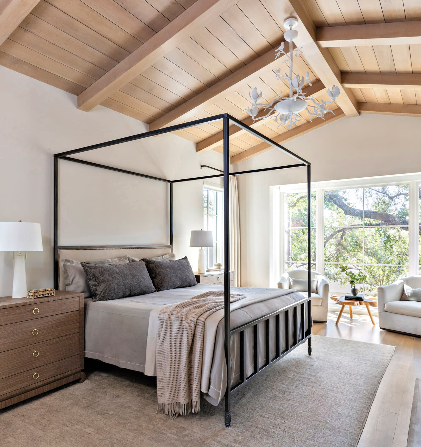 Inside A Warm Dallas Family Home With Contemporary Details | Luxe ...