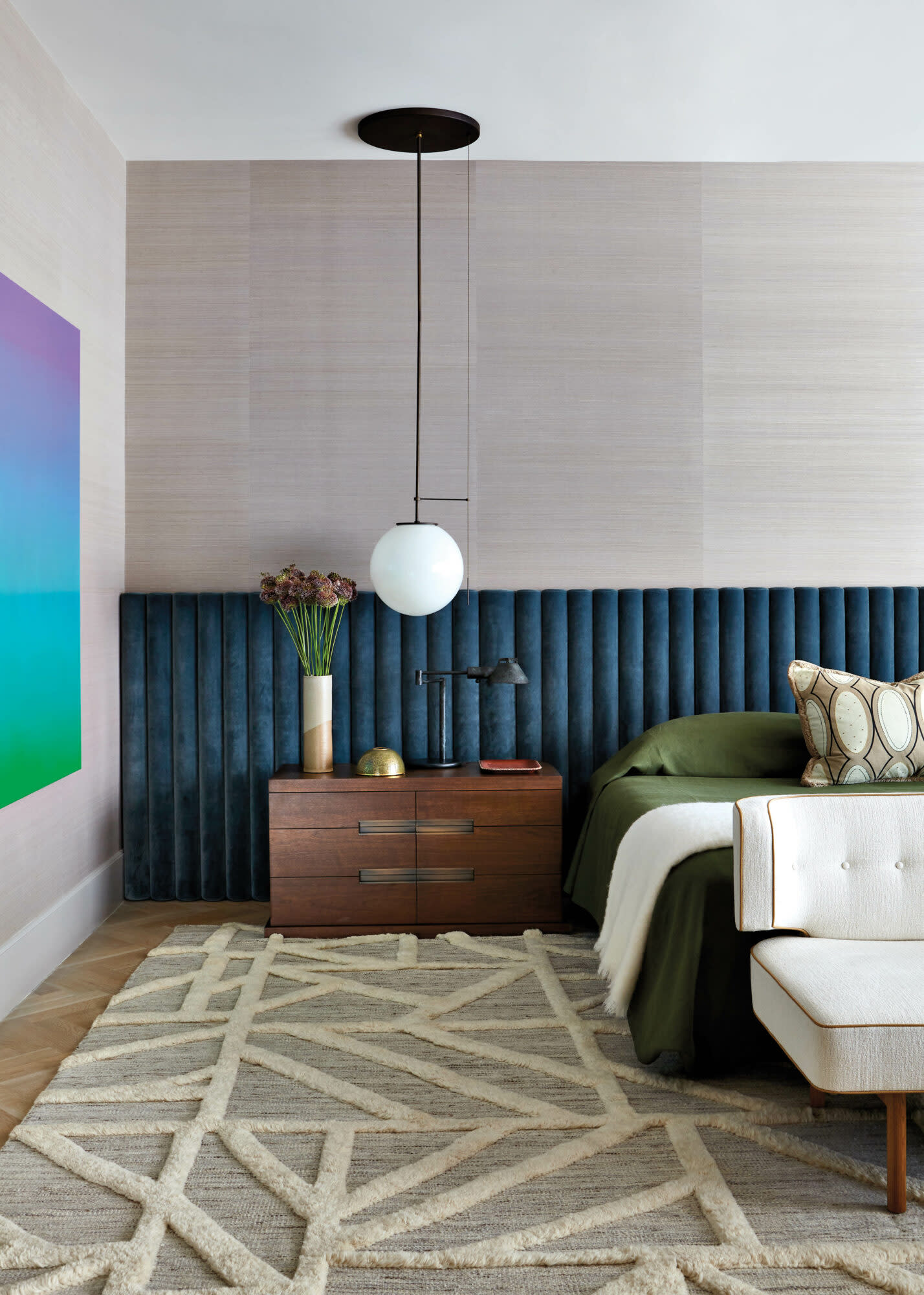 Vibrant Jewel Tones Enrich This Parisian-Chic Condo In Manhattan | Luxe ...
