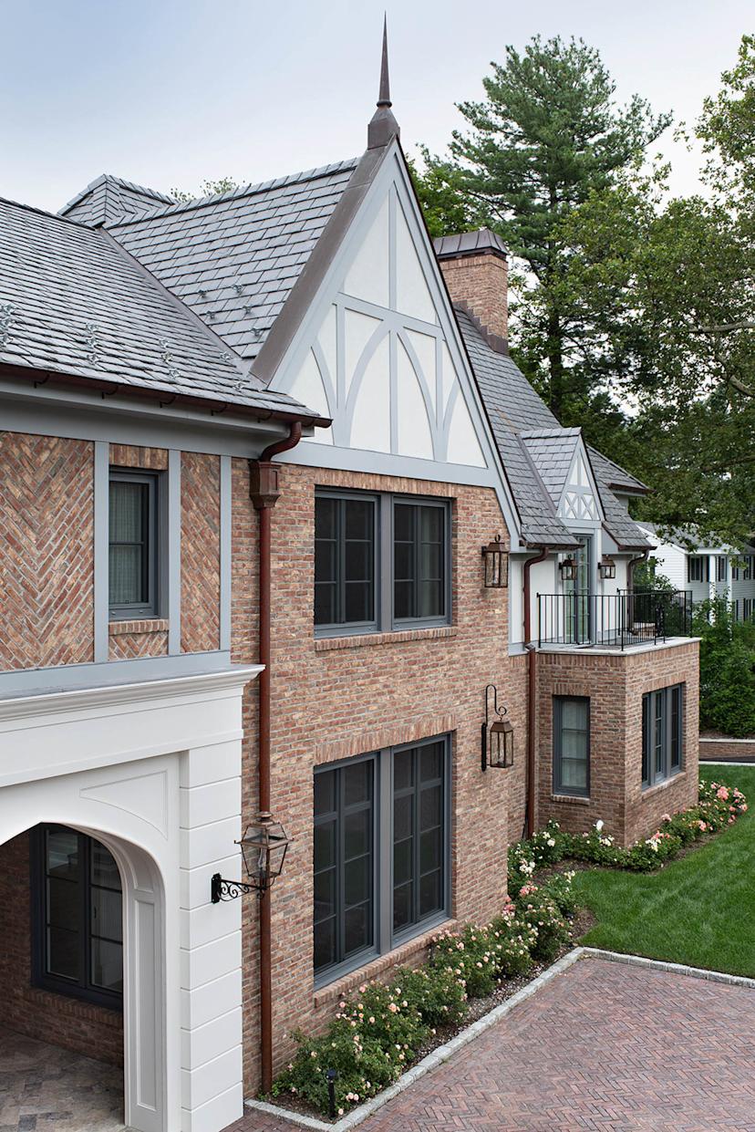 Castlecore Design: Add A Little Medieval Magic To Your Home | LUXE ...