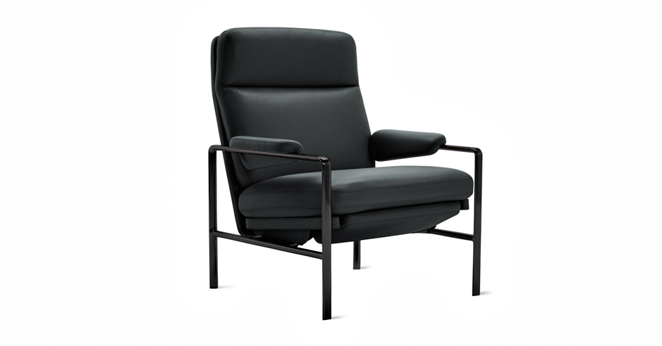 The Sleek Recliner Worthy Of A Prime Spot In Your Living Room | Luxe ...