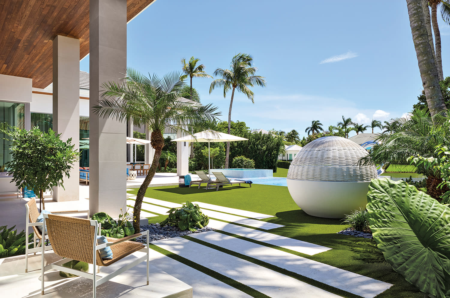 How A Boca Raton Home Blends Playful Colors + Curated Pieces | LUXE ...