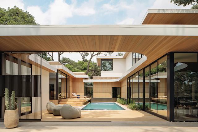 Escape To An Inviting Austin Home Nestled Among The Trees | Luxe ...