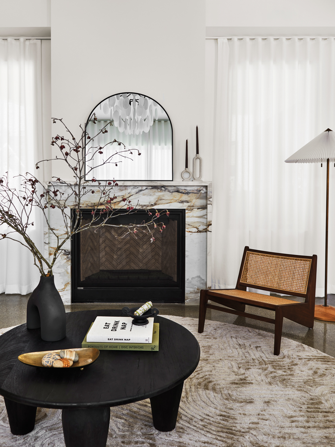 European Modernism Gets A Moment of Zen In This Glam SoCal Abode | Luxe ...