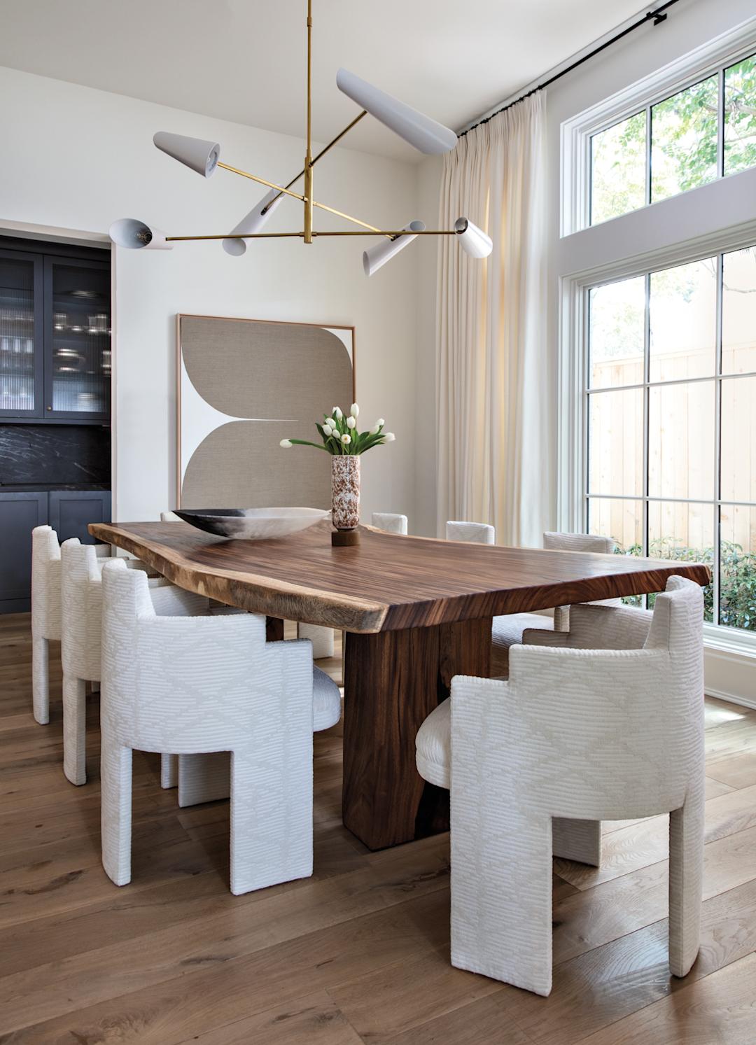 An Ethereal Houston Home Reads Like A Walk In The Clouds | Luxe ...