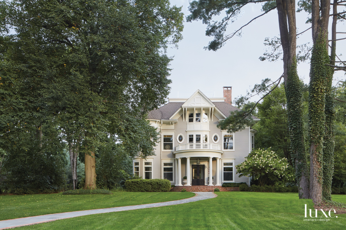 A Couple Updates A Victorian Home They Long Admired | Luxe Interiors ...