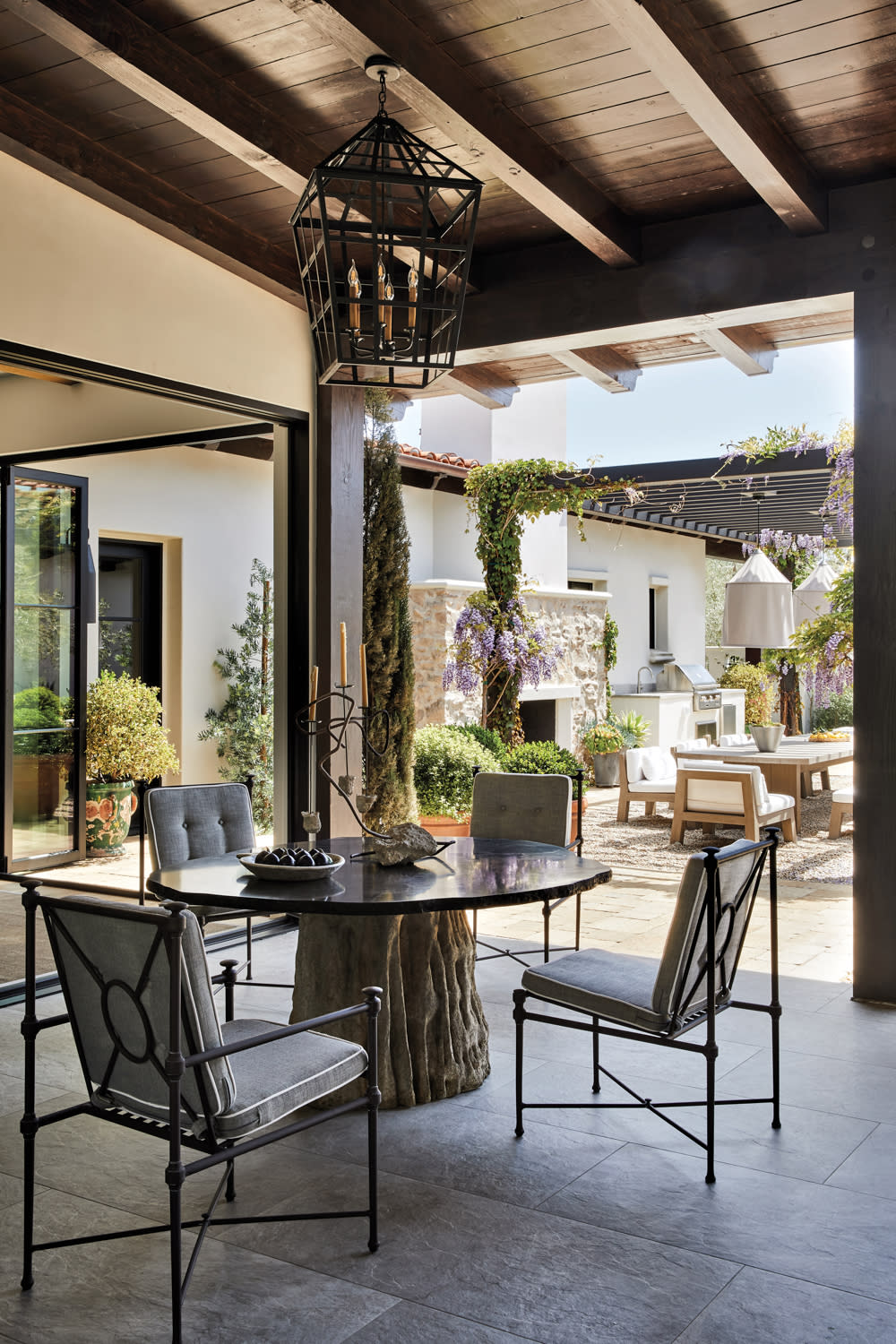 Simple Is Better In This Mediterranean Home’s Stylish Refresh | Luxe ...