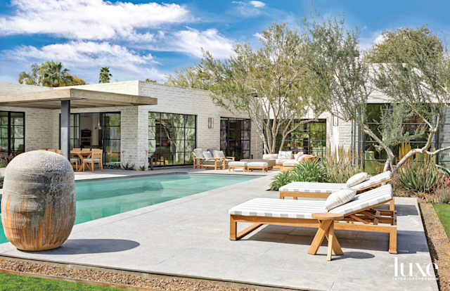 It’s Always Sunny In This Arizona Home With A Focus On Easy Living ...