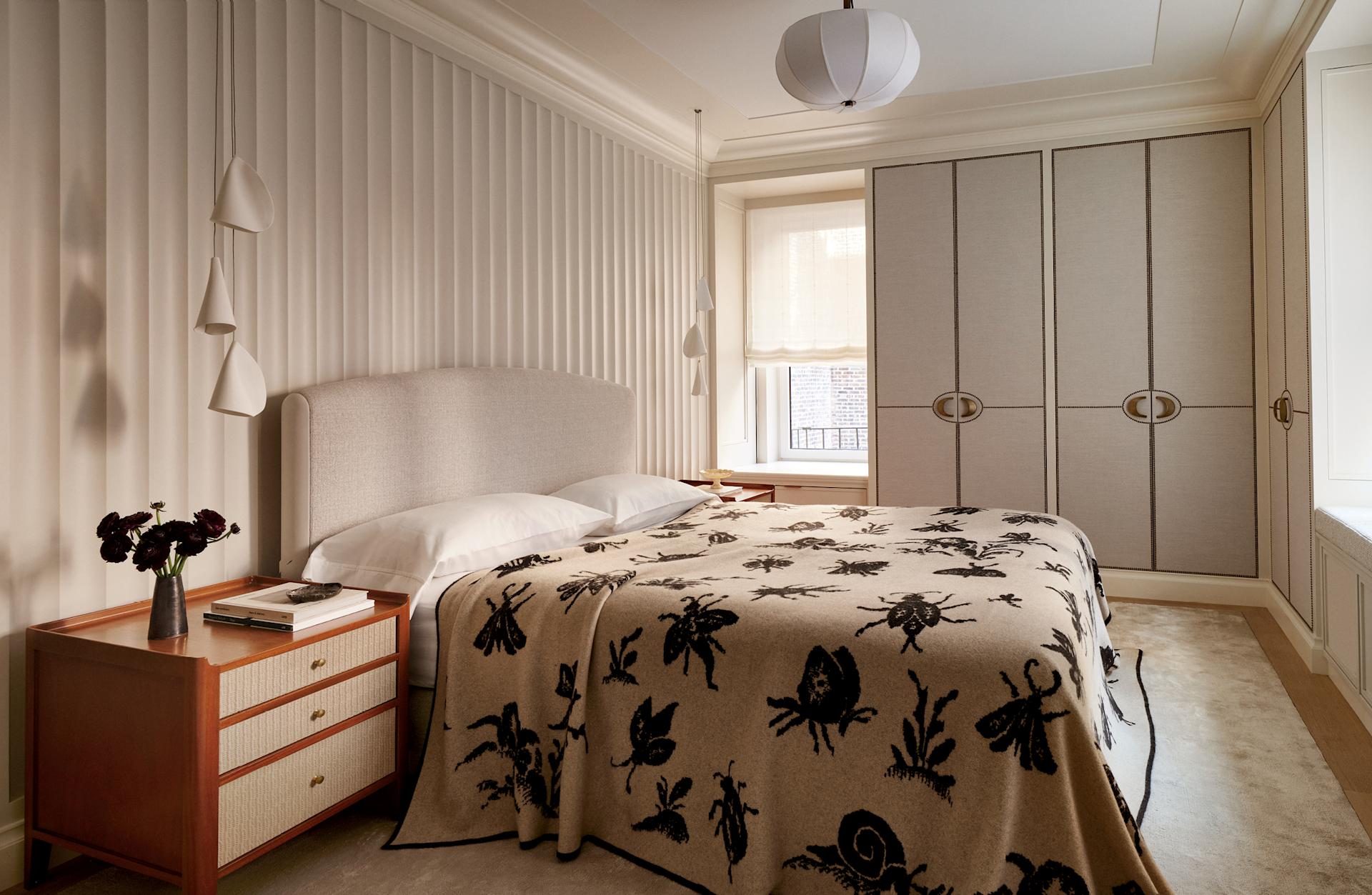 Bold Details Enliven An Updated Upper East Side Apartment | Luxe ...