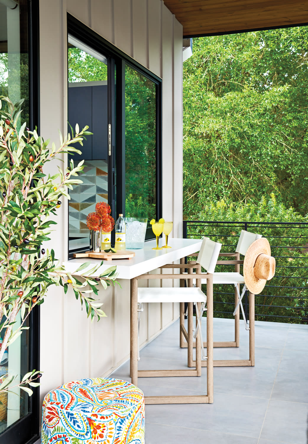 Colors Of A Texas Sunset Infuse A Vibrant Home Made For Family | Luxe ...