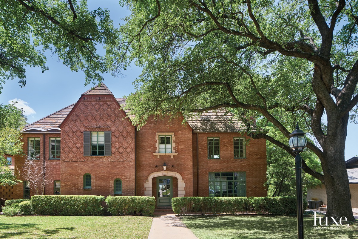 A Historic Texas Home Is Layered With Memories | Luxe Interiors + Design