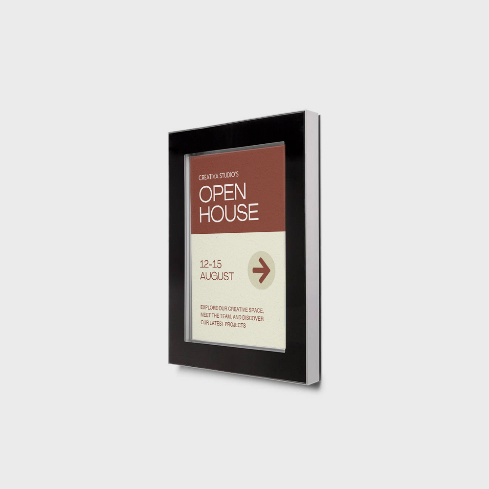 Outdoor Premium Poster Case Slim | HelloPrint