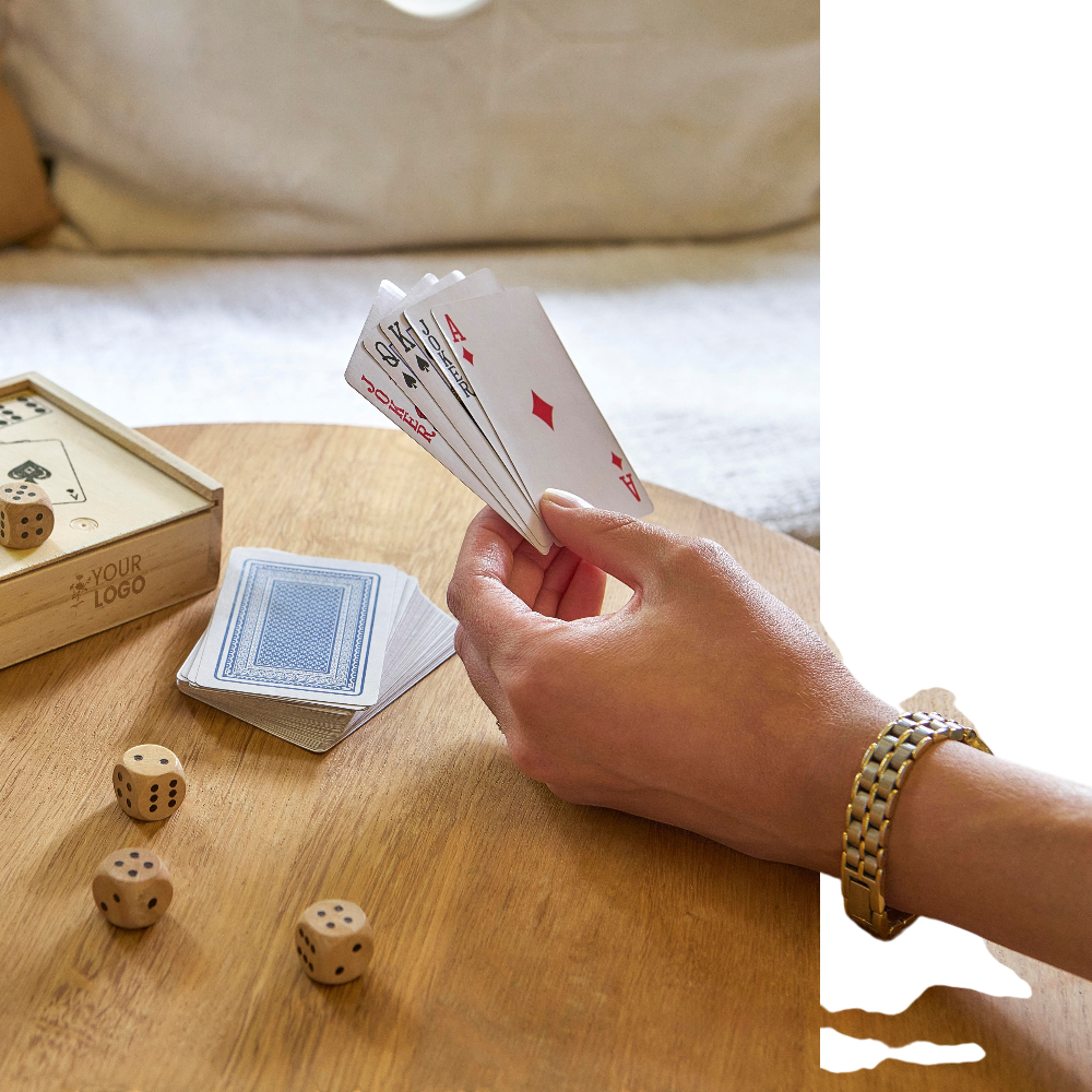 Scatola in Legno con Set di Giochi | HelloPrint