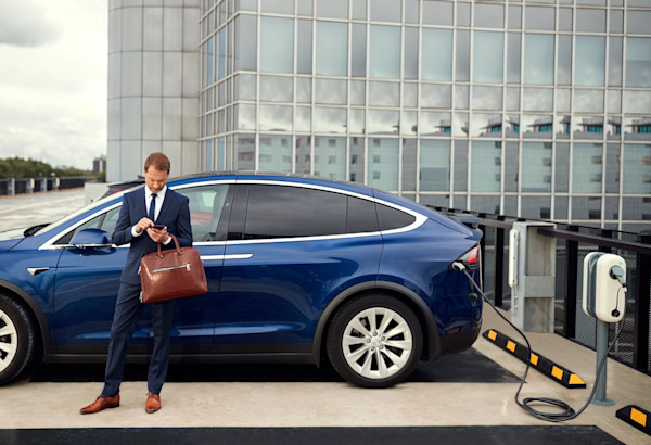 Electric Car Rental: Move to Electric