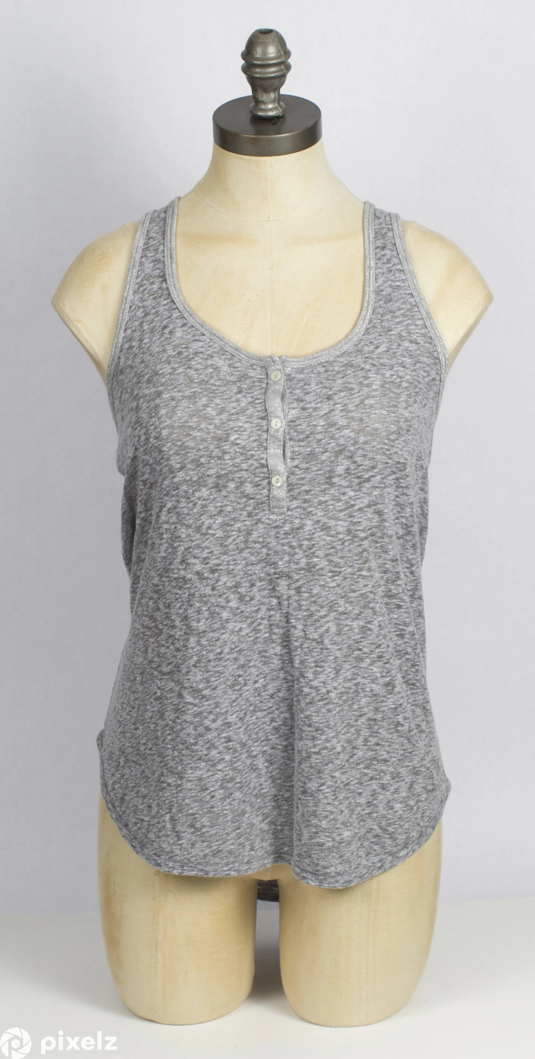 How To Use Ghost Mannequin Photography Effects | BigCommerce