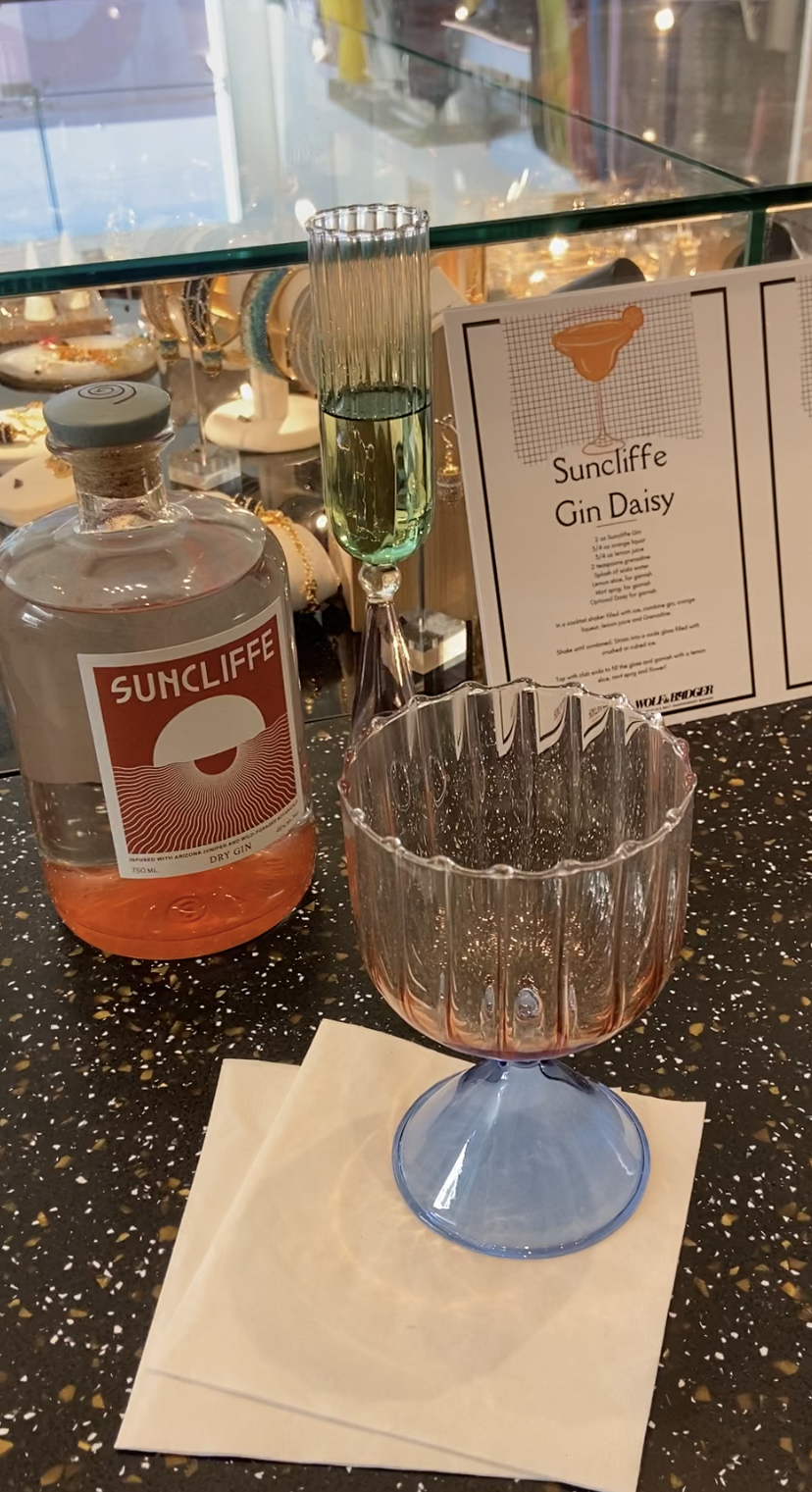 Suncliffe's Summer Gin Daisy Recipe | Wolf & Badger