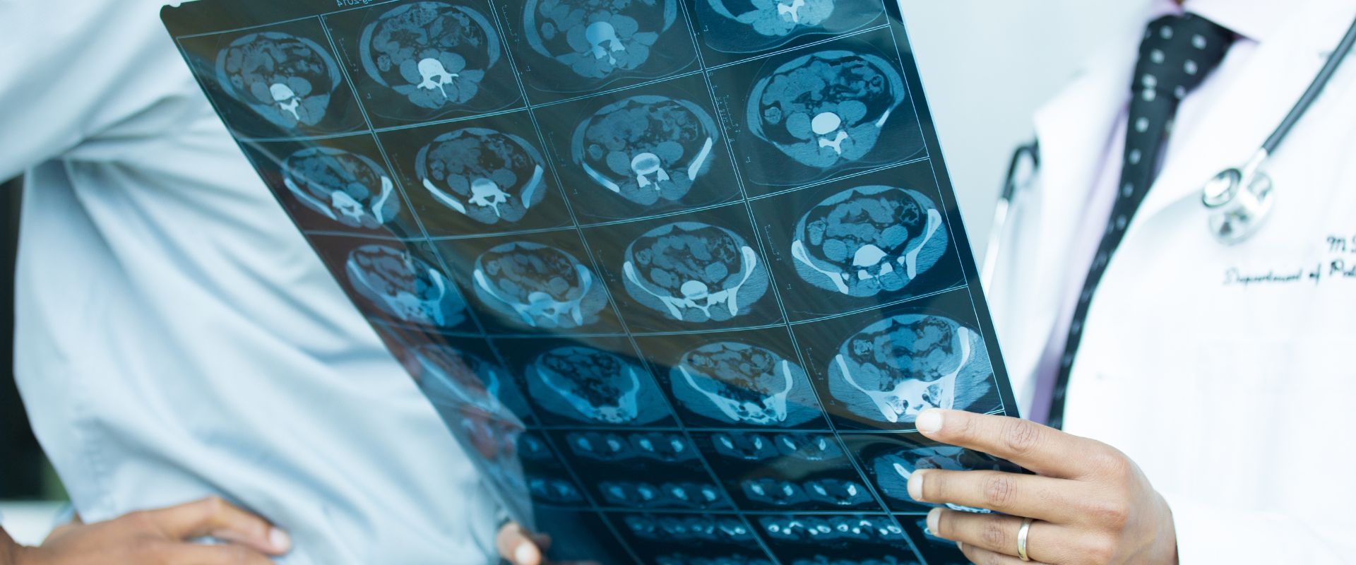 Ακτινολογία - Ραδιολογία Ακτινολογία - Ραδιολογία - Ι.Σ.Α.Ε.Κ. ΚΔΒΜ Ορίζων