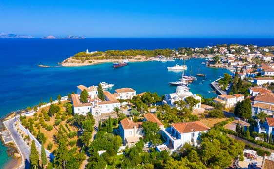 A Guide to Spetses - The Greek Island of Understated Elegance