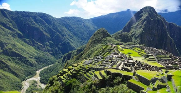Peru Country Guide - The Pro's and Con's of Expat Living 2023