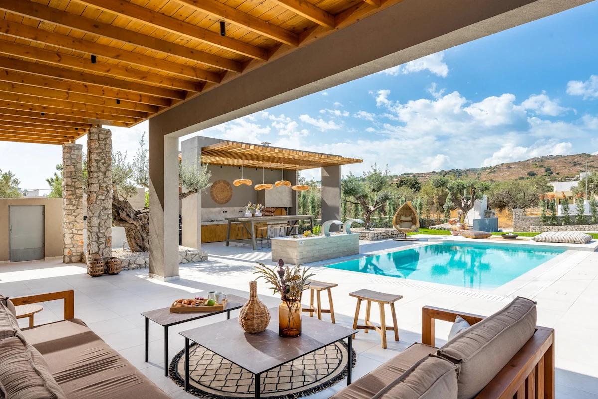 Solmar Villas | Boka din semester i villa | Apollo