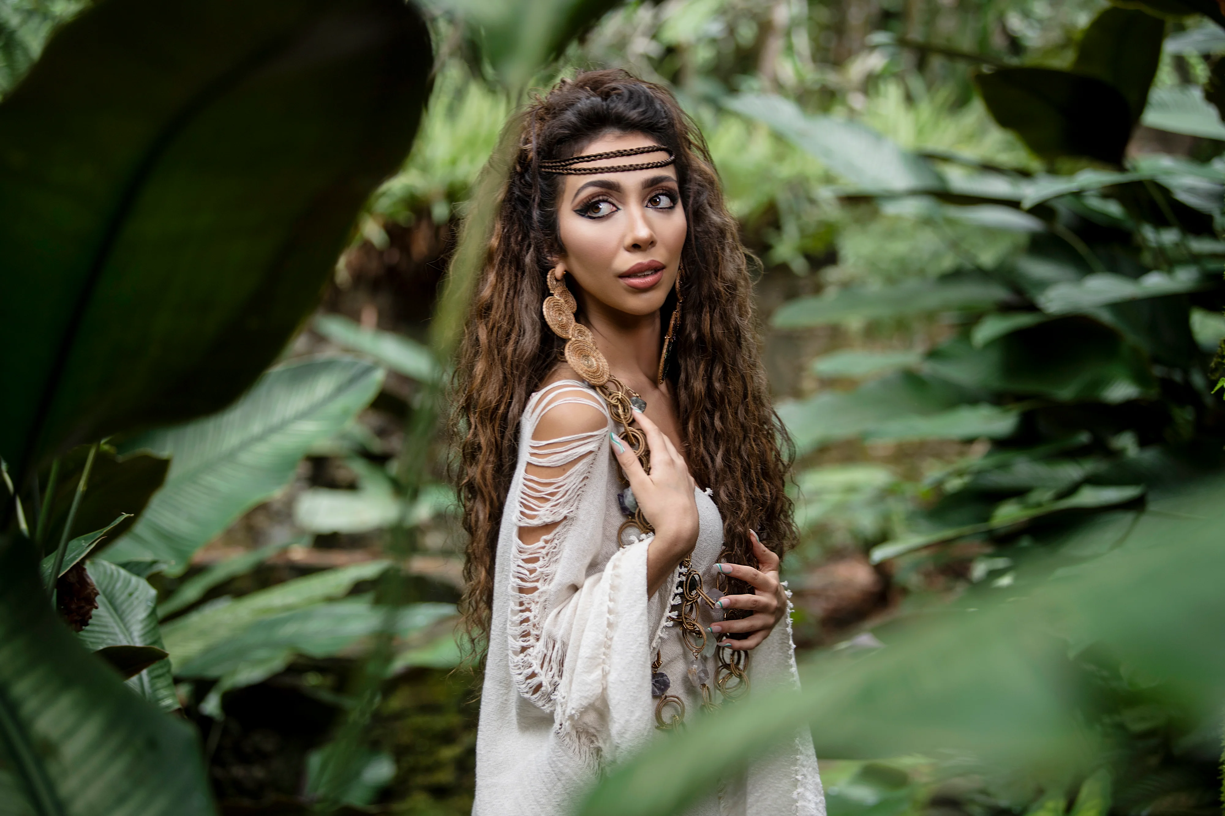 Changemakers: How Singer Alisun Is Using Her Voice for Animals