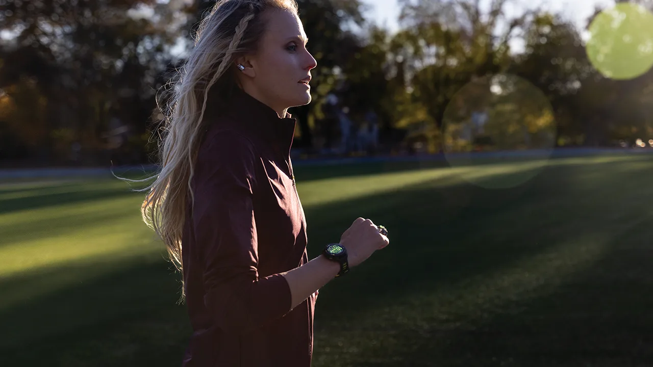 Har du brug for en træningsmakker, der står klar og med på den værste?