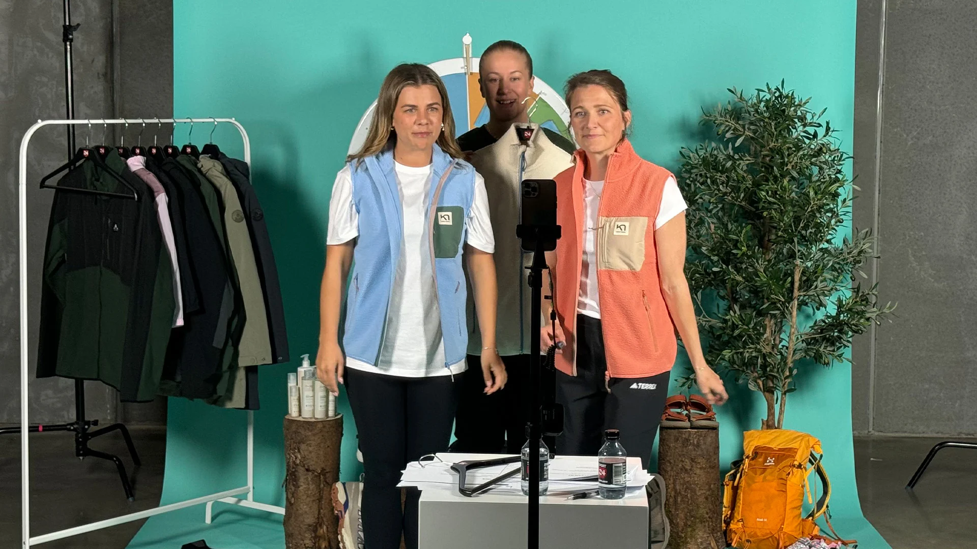 Kvinder | Tøj til aktive kvinder | Køb online eller i butik | SPORT 24