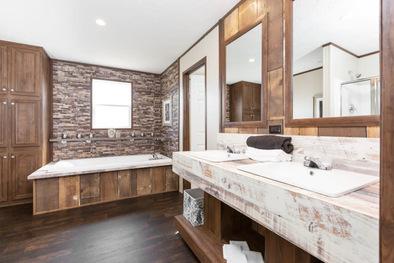 Modern Log Cabin Style Manufactured Homes | Clayton Studio