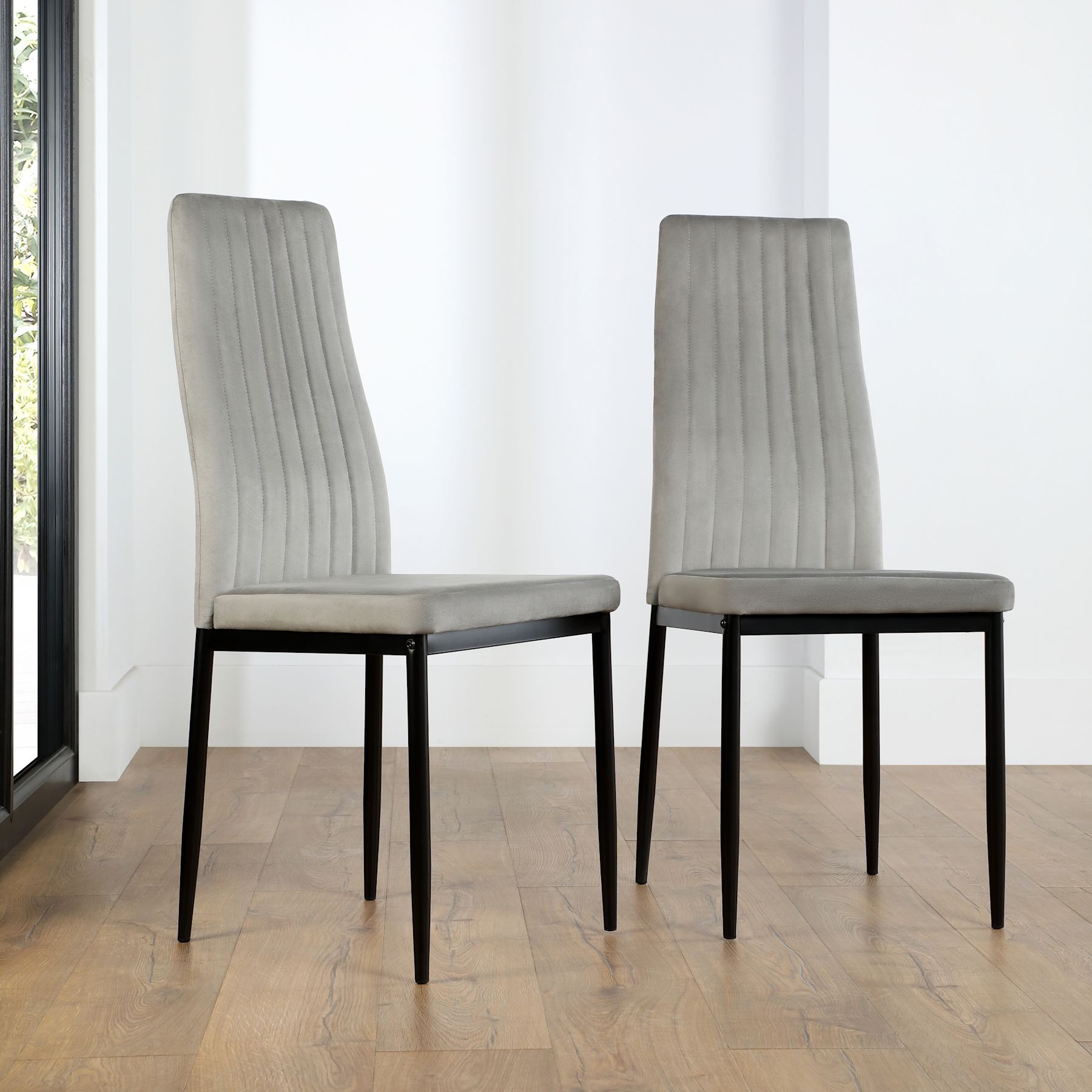 Madison Oval Dining Table & 6 Leon Chairs, Light Oak Effect & Black ...