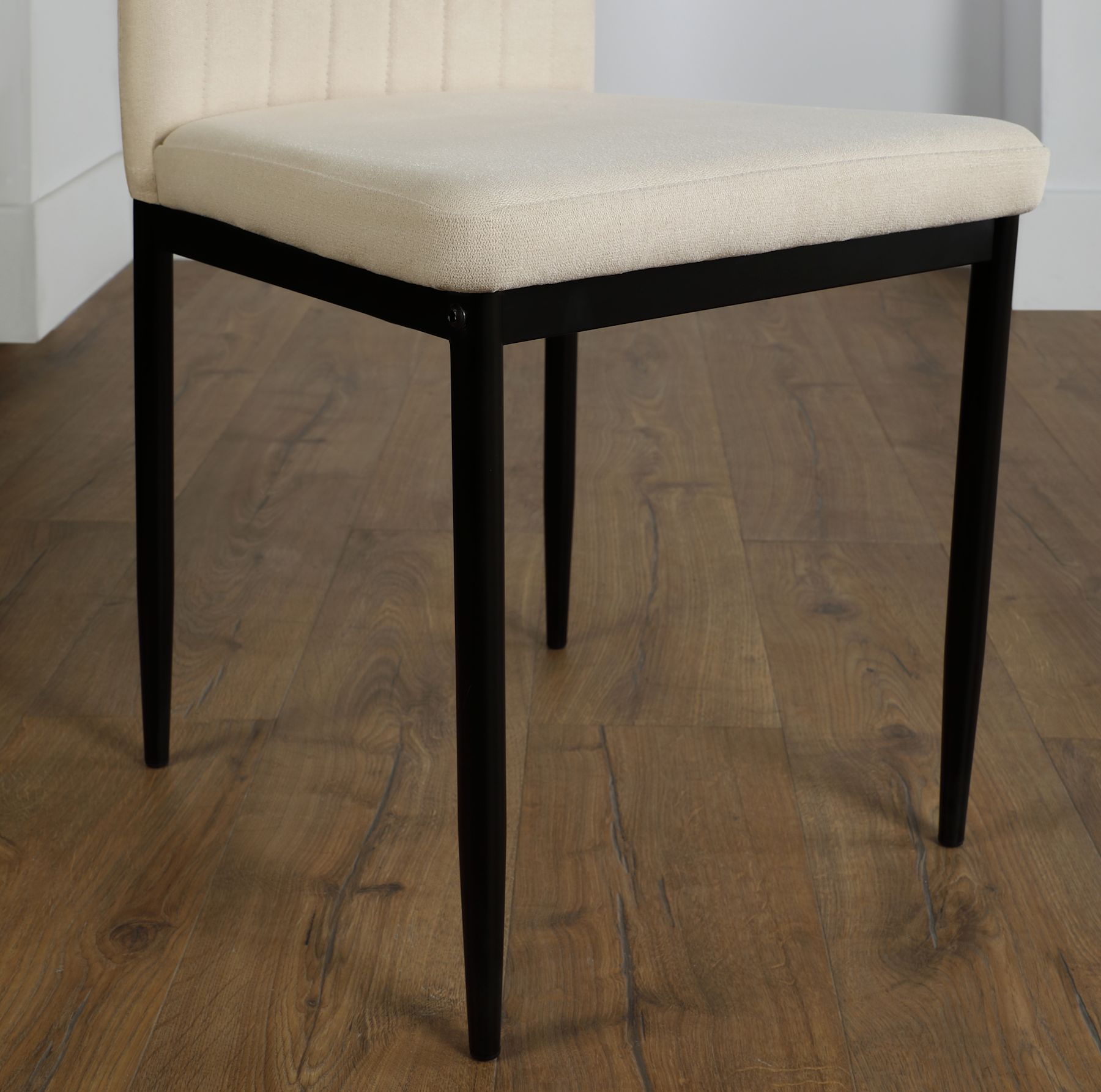 Madison Dining Table & 6 Leon Chairs, Black Oak Effect & Black Steel ...