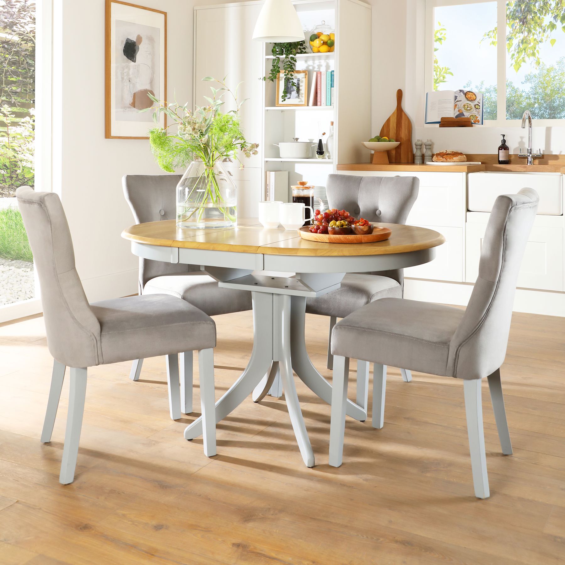 Hudson Round Extending Dining Table & 4 Bewley Chairs, Natural Oak ...