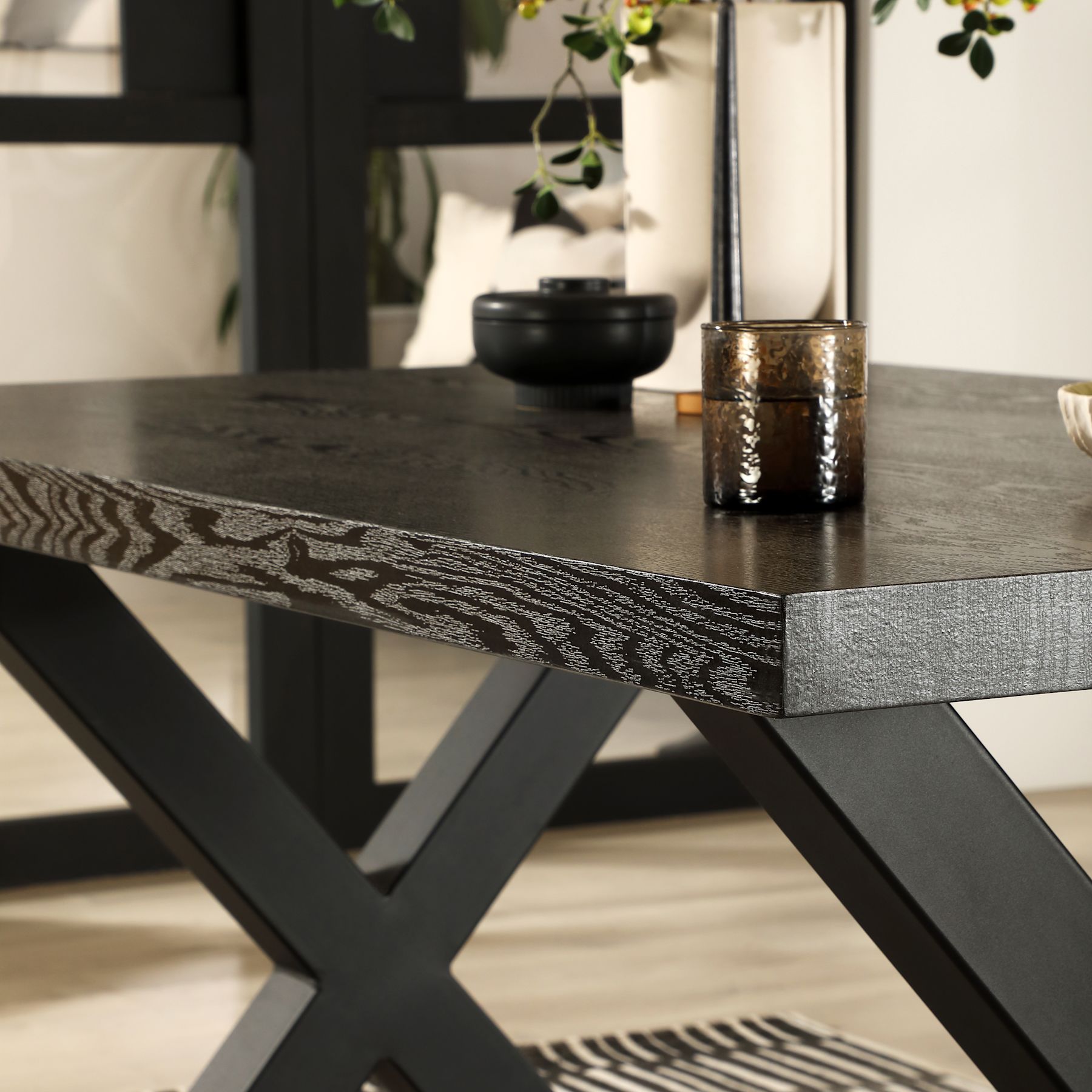 Franklin Dining Table & 4 Salisbury Chairs, Black Oak Effect & Black ...