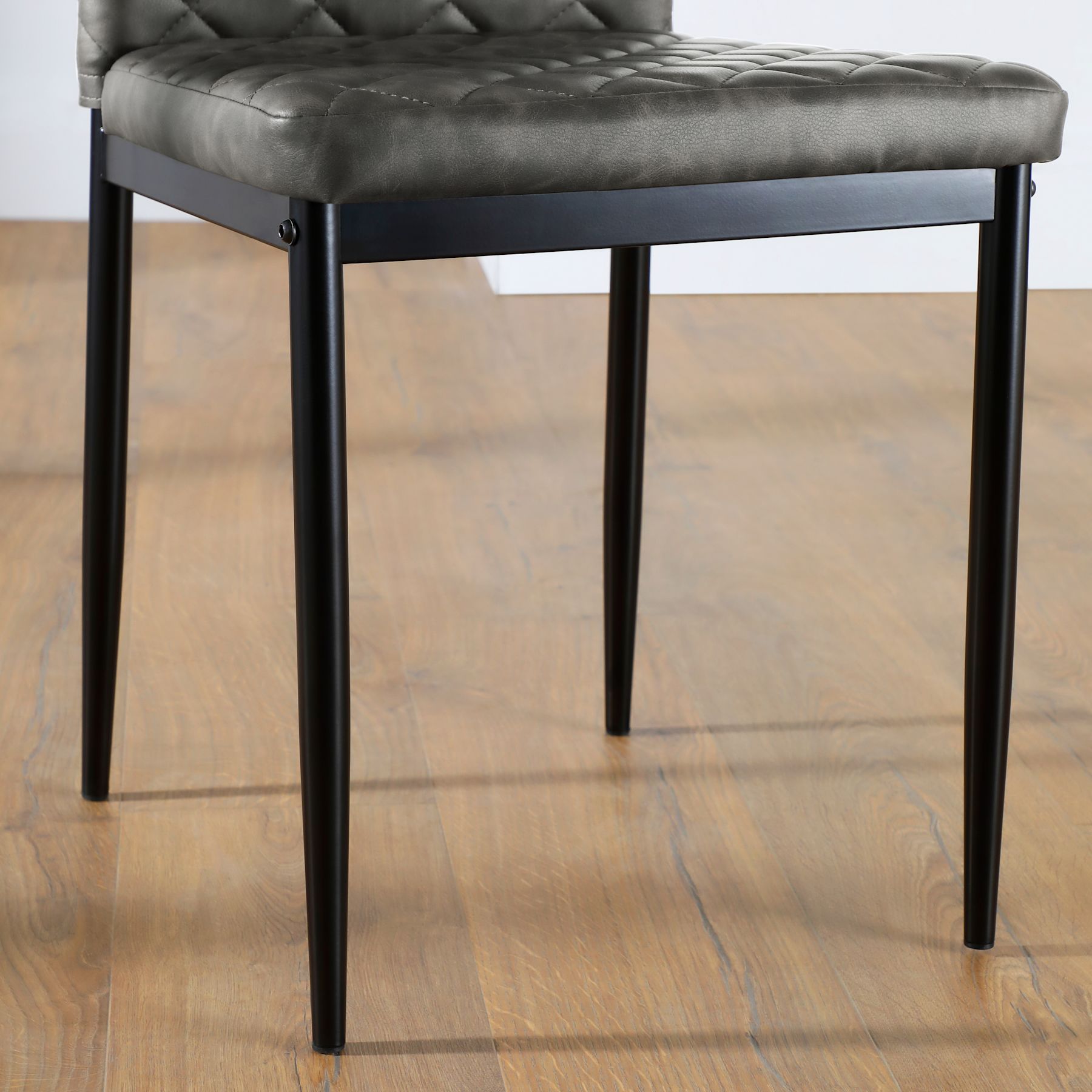 Avanta Dining Table & 4 Renzo Dining Chairs, Black Oak Effect & Black ...