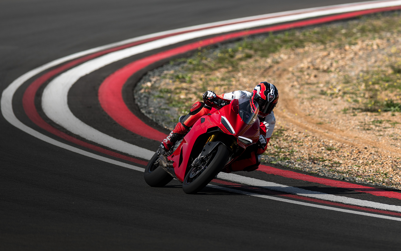 Track Warm Up Academy - Riding Courses Ducati